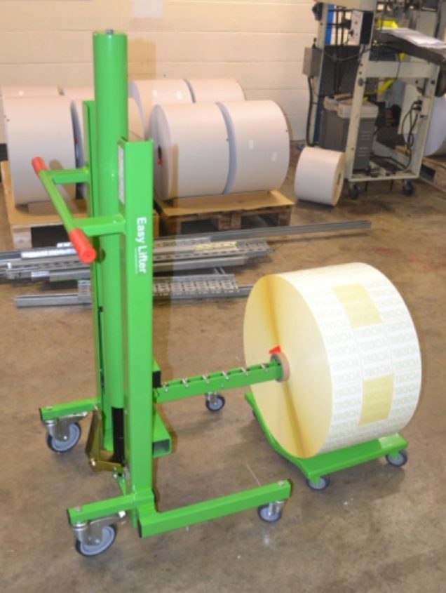 Safe Lifting of Rolls of Labels with Printing Equipment